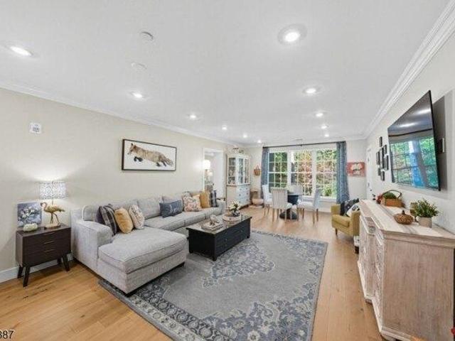 condo with 2 bedroom, Rockaway NJ DS102584658
