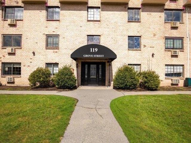 condo with 2 bedroom, Rockland MA DS102826575