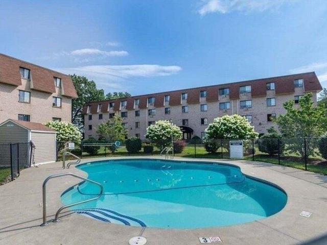 condo with 2 bedroom, Rockland MA ES105083218