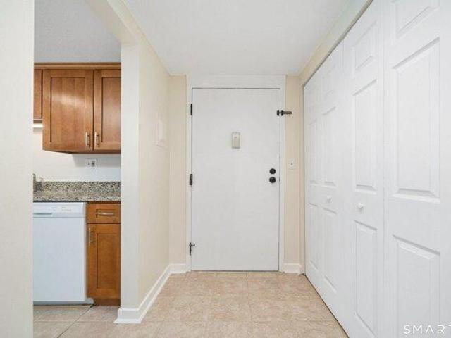 condo with 2 bedroom, Rocky Hill CT ES104407843