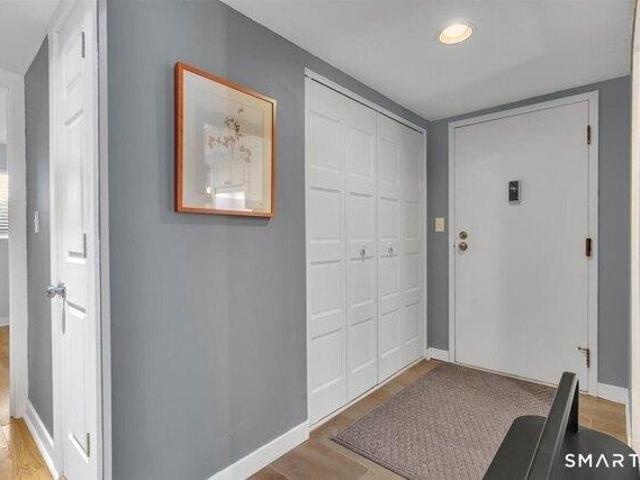 condo with 2 bedroom, Rocky Hill CT ES103969532