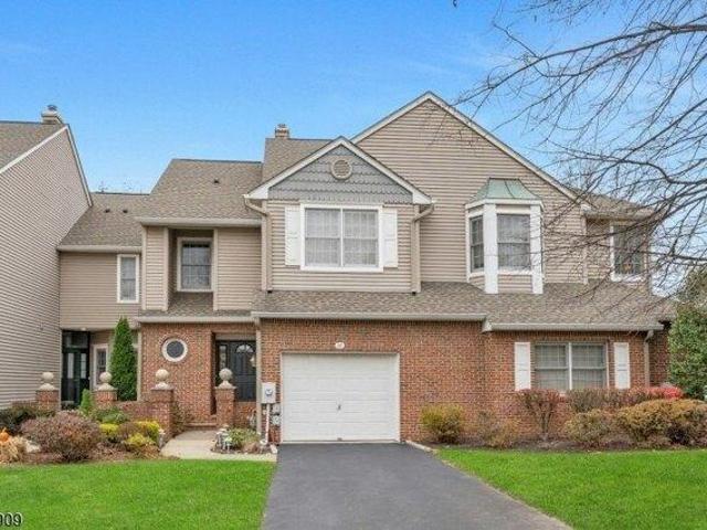 condo with 2 bedroom, Roseland NJ DLS101633949