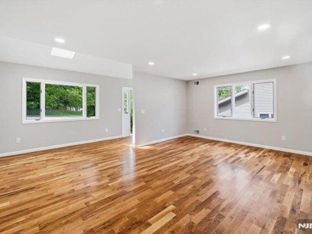condo with 2 bedroom, Roseland NJ DS104189658