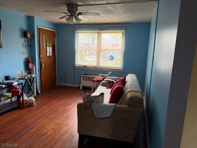condo with 2 bedroom, Roselle NJ ES104761306