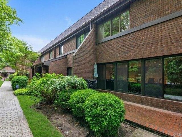 condo with 2 bedroom, Roslyn NY DS103623660