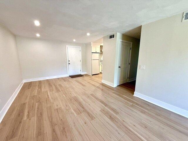 condo with 2 bedroom, Rutland MA ES104153250
