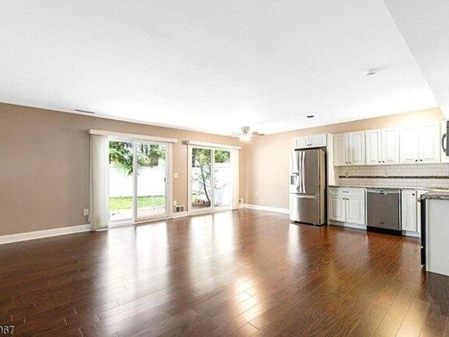 condo with 2 bedroom, Scotch Plains NJ ES104542607