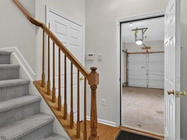 condo with 2 bedroom, Scotch Plains NJ ES104570573