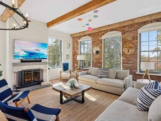 condo with 2 bedroom, Sag Harbor NY ES104922295