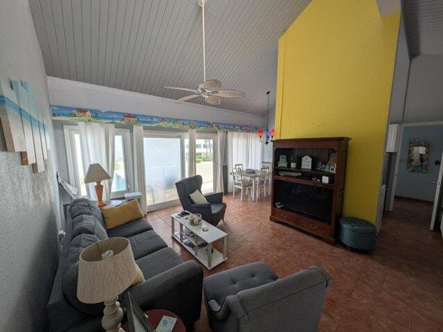 condo with 2 bedroom, Saint Croix IN ES103158978