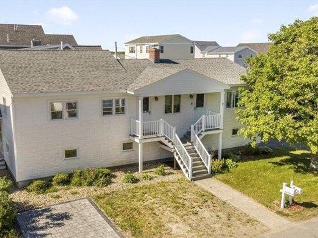 condo with 2 bedroom, Salisbury MA DS104152429