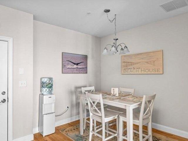 condo with 2 bedroom, Salisbury MA ES103435144