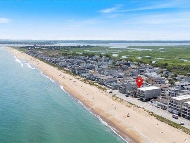 condo with 2 bedroom, Salisbury MA ES104007937