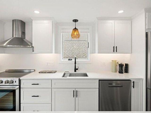 condo with 2 bedroom, Salisbury MA ES105176385