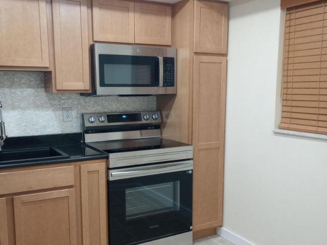 condo with 2 bedroom, Sarasota FL DLS101012087
