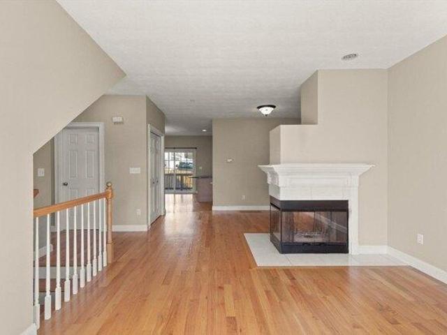 condo with 2 bedroom, Saugus MA ES102827282