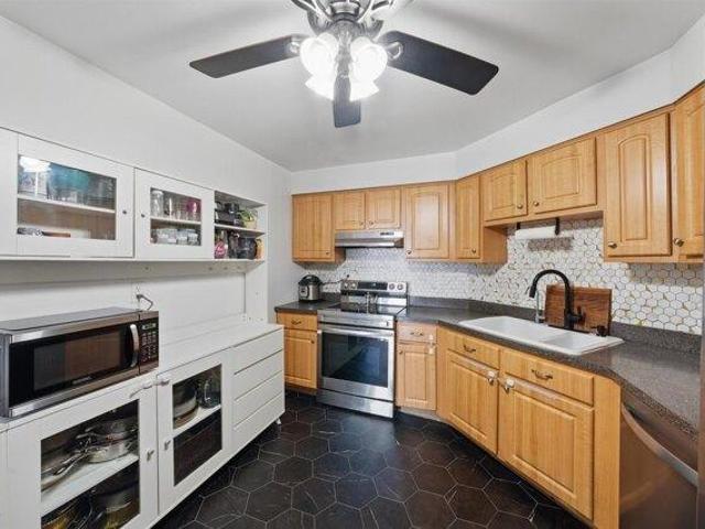 condo with 2 bedroom, Secaucus NJ DLS102212197
