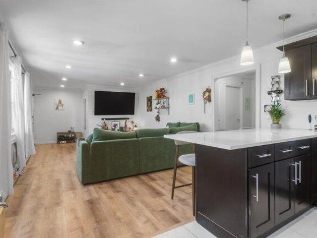 condo with 2 bedroom, Secaucus NJ DLS102282599