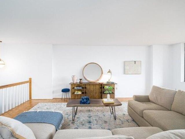 condo with 2 bedroom, Secaucus NJ DS102585759