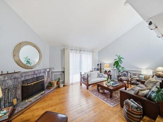 condo with 2 bedroom, Secaucus NJ ES103158983