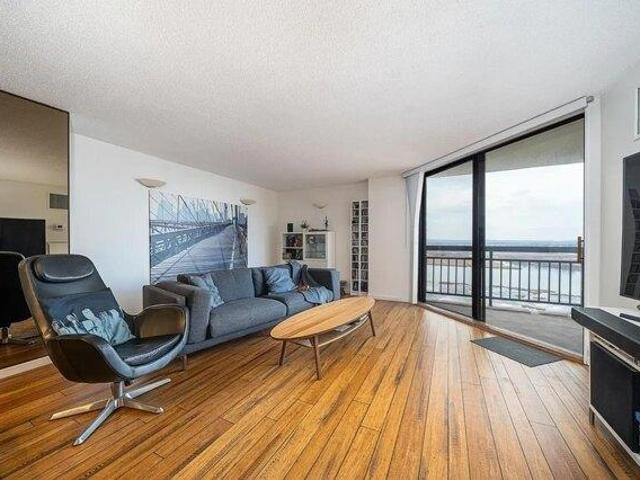 condo with 2 bedroom, Secaucus NJ ES104328973