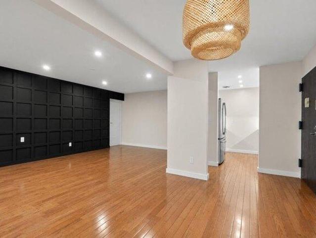 condo with 2 bedroom, Secaucus NJ ES104691340