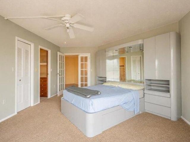 condo with 2 bedroom, Secaucus NJ ES104851382