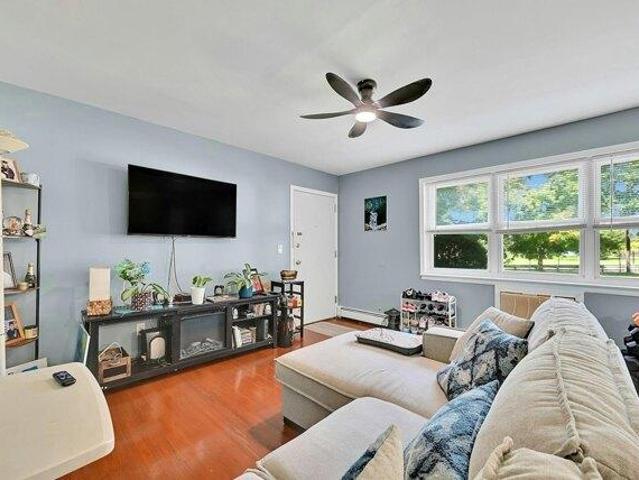 condo with 2 bedroom, Secaucus NJ ES105203864