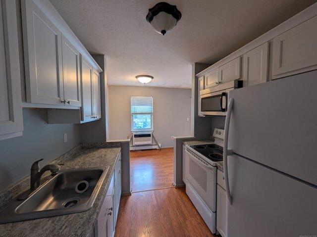 condo with 2 bedroom, Seymour CT DS102215228