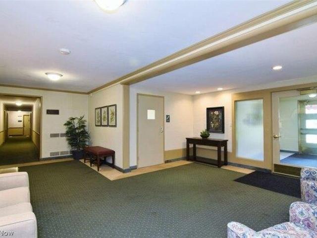 condo with 2 bedroom, Shaker Heights OH ES104900838