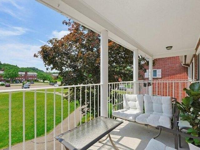 condo with 2 bedroom, Sharon MA DS104115991