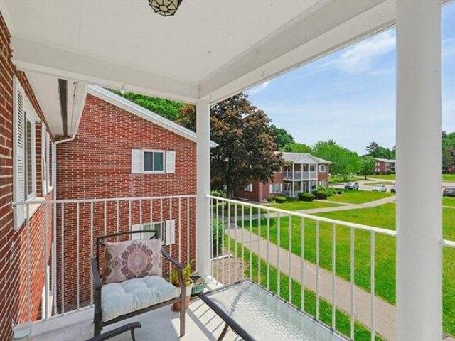 condo with 2 bedroom, Sharon MA ES104834523