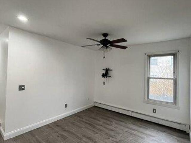 condo with 2 bedroom, Shelton CT ES104330736