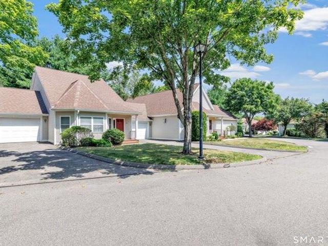 condo with 2 bedroom, Shelton CT ES104373823