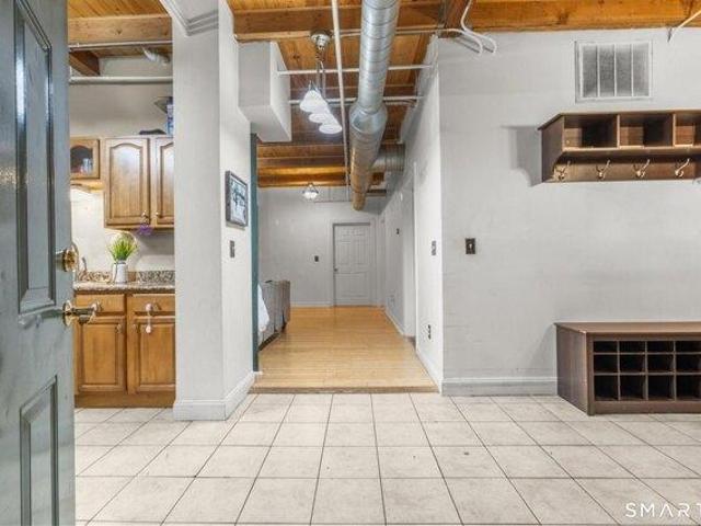 condo with 2 bedroom, Shelton CT ES104808866