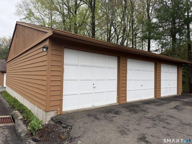 condo with 2 bedroom, Shelton CT ES103627549