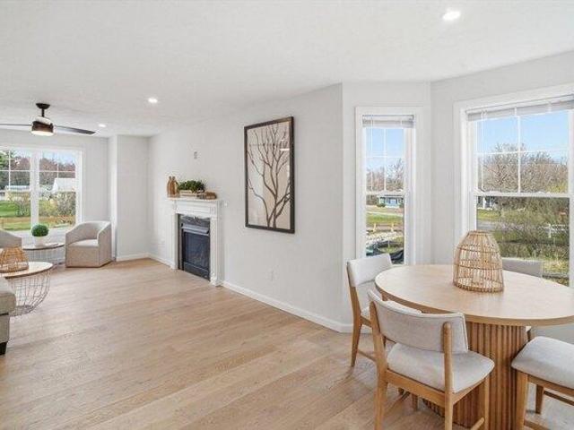 condo with 2 bedroom, Shirley MA ES105093637