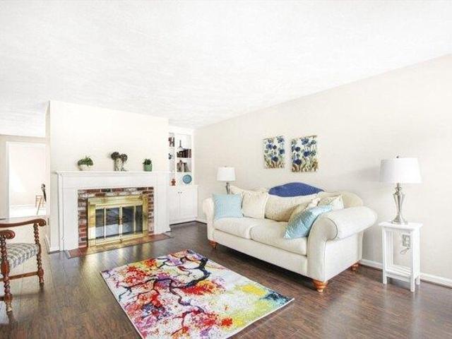 condo with 2 bedroom, Shrewsbury MA DS103035507