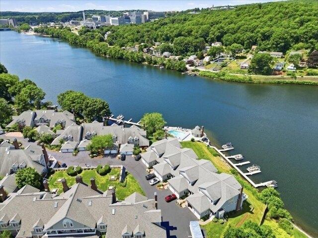 condo with 2 bedroom, Shrewsbury MA ES104790004