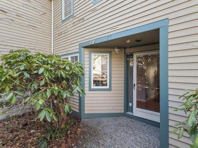 condo with 2 bedroom, Shrewsbury MA ES103442028