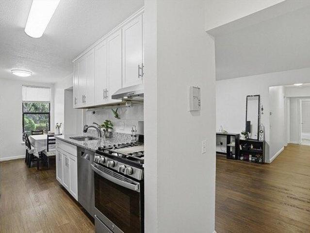 condo with 2 bedroom, Shrewsbury MA ES103889348