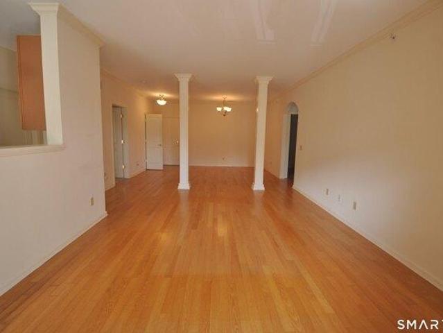 condo with 2 bedroom, Simsbury CT DS103099508