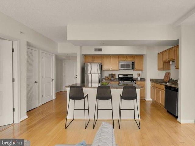 condo with 2 bedroom, Silver Spring MD ES103603539