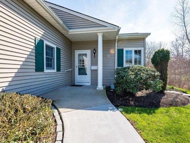 condo with 2 bedroom, Somerset MA DS102409784