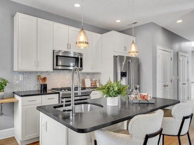 condo with 2 bedroom, Somerville MA DS104331554