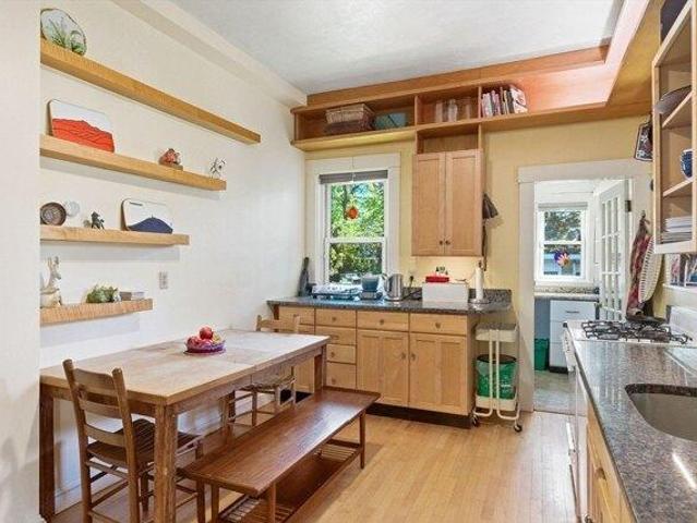 condo with 2 bedroom, Somerville MA ES104042114
