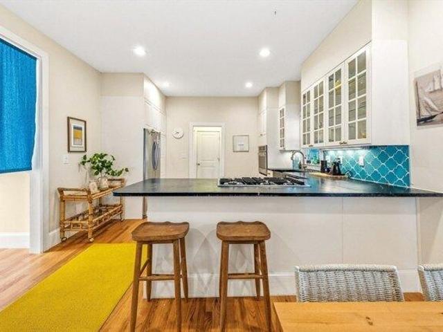 condo with 2 bedroom, Somerville MA ES104114667