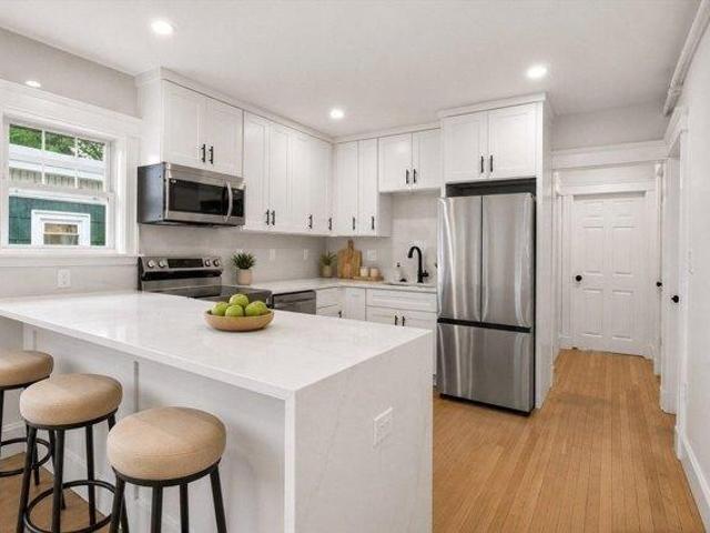 condo with 2 bedroom, Somerville MA ES104512311