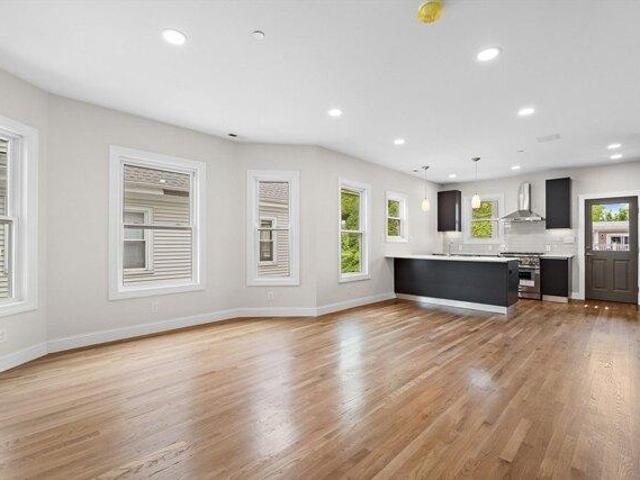 condo with 2 bedroom, Somerville MA ES104852581