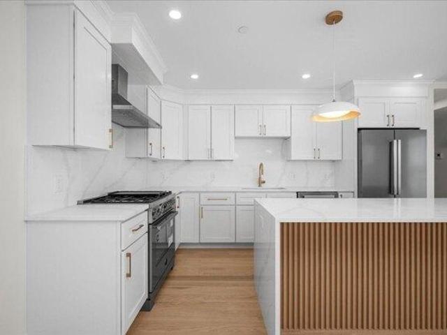condo with 2 bedroom, Somerville MA ES105095449